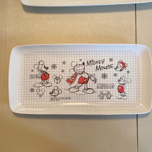 Disney | Kitchen | Disney Mickey Mouse Christmas Sketchbook Serving ...
